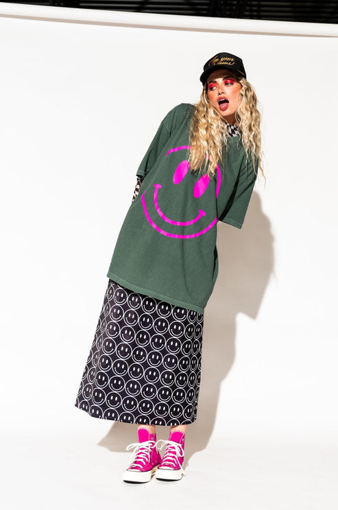 The World Needs Your Magic Oversized Tee in Jade + Pink – Dressed in Lala