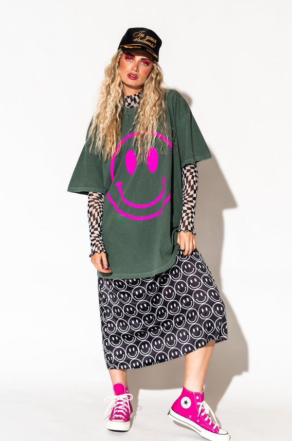 The World Needs Your Magic Oversized Tee in Jade + Pink – Dressed in Lala